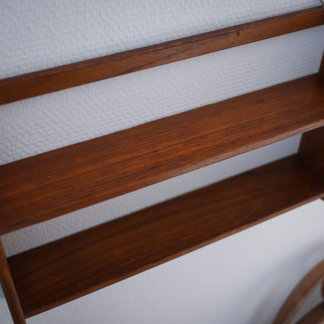 Lille Hylde i Træ » Gratis Retur